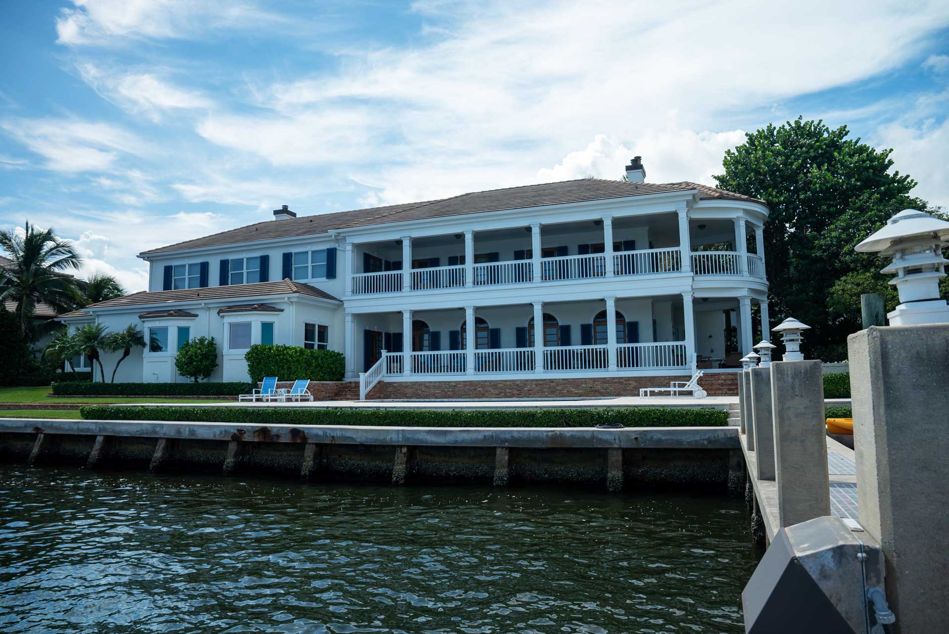 Why do South Florida boats attract pests?